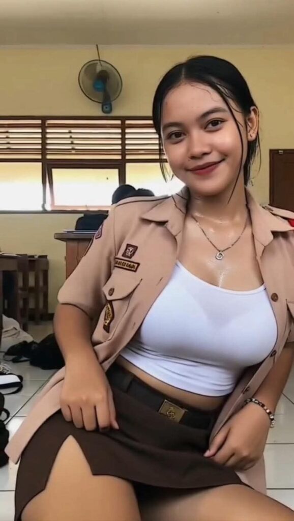 Menggauli Siswi SMA yang Tobrut Mantap - Gairah Dewasa